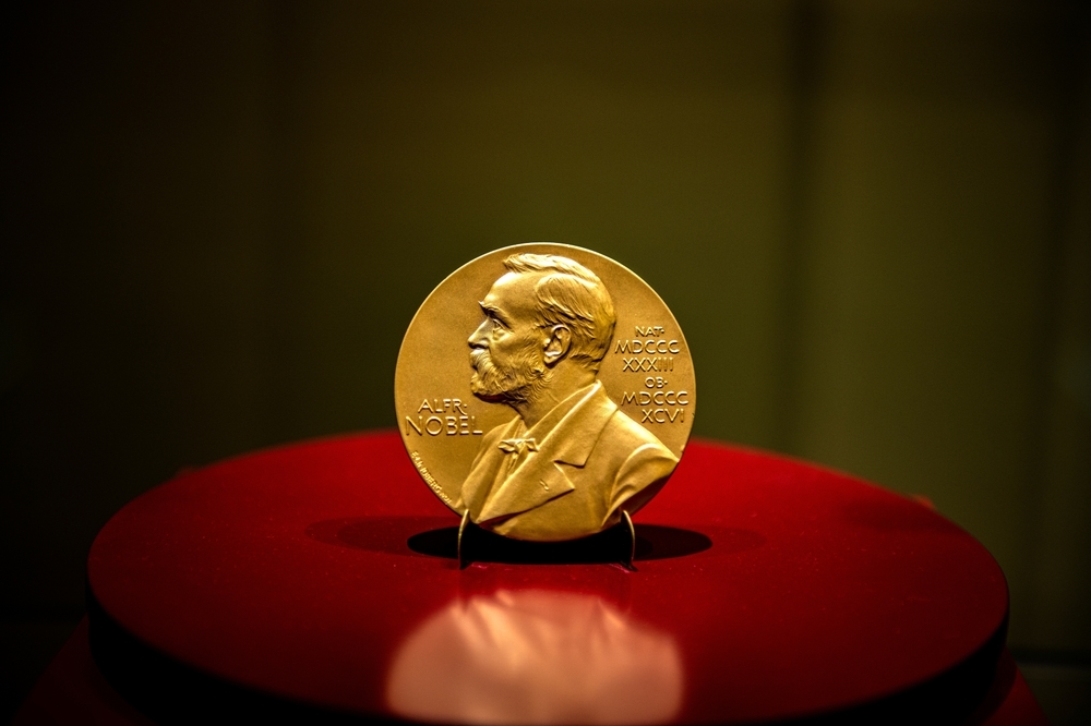 Nobelprijzen 2025: wat zijn ze, wanneer kun je de winnaars verwachten ...