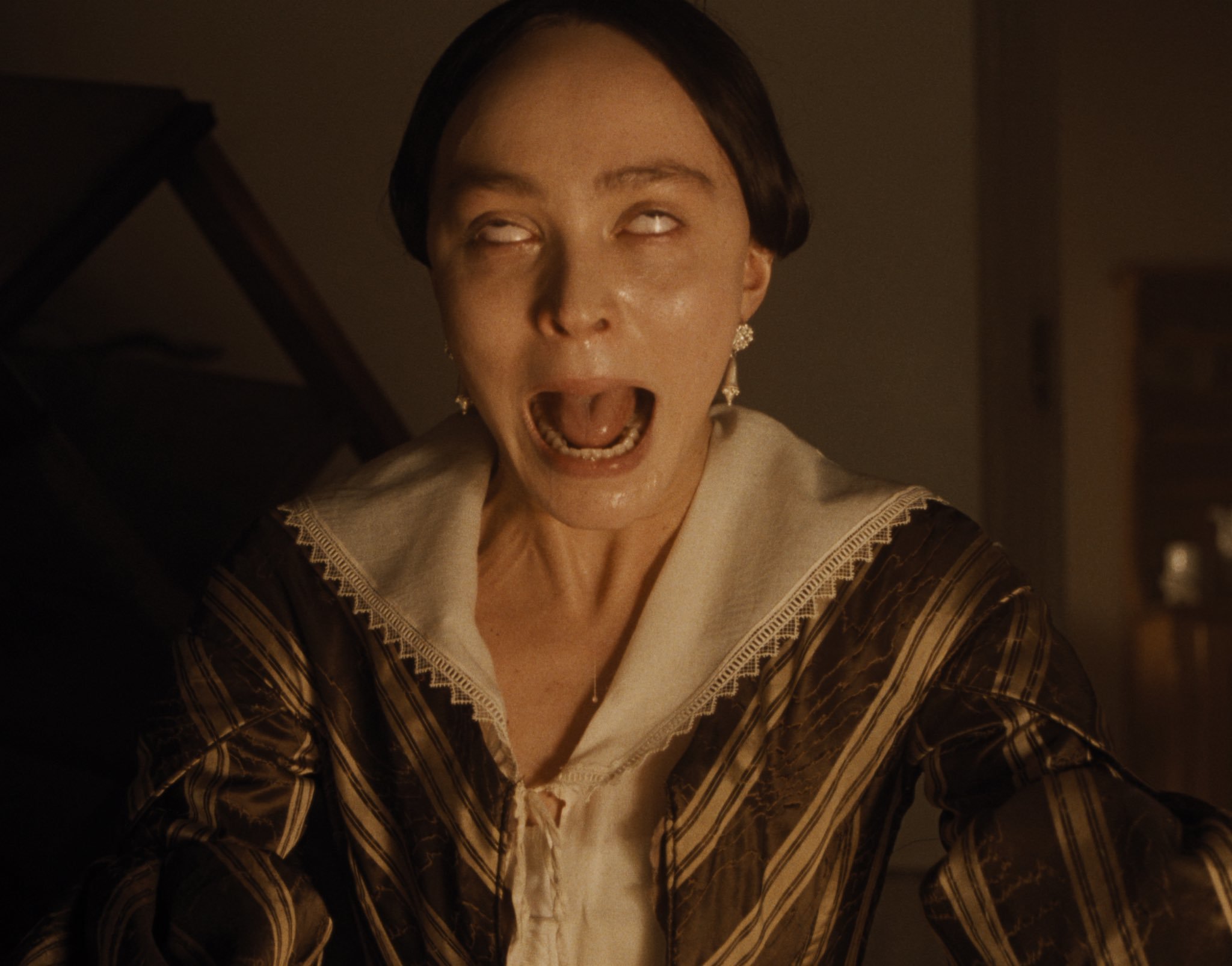 Lily-Rose Depp gebruikte een boek over demonisch seksueel ontwaken om ...